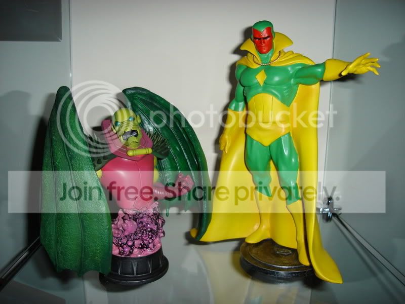 The Postman was nice to me today! - Statue Forum
