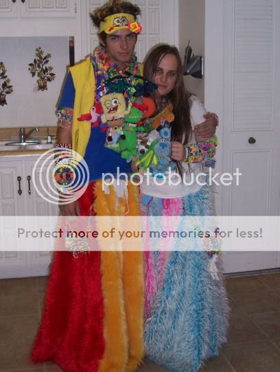 Best rave couple ever? : r/pics